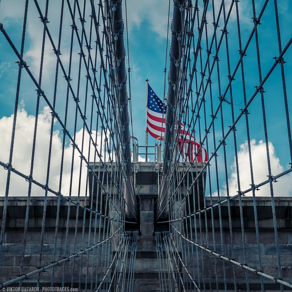 Brooklyn Bridge Flag (New York)